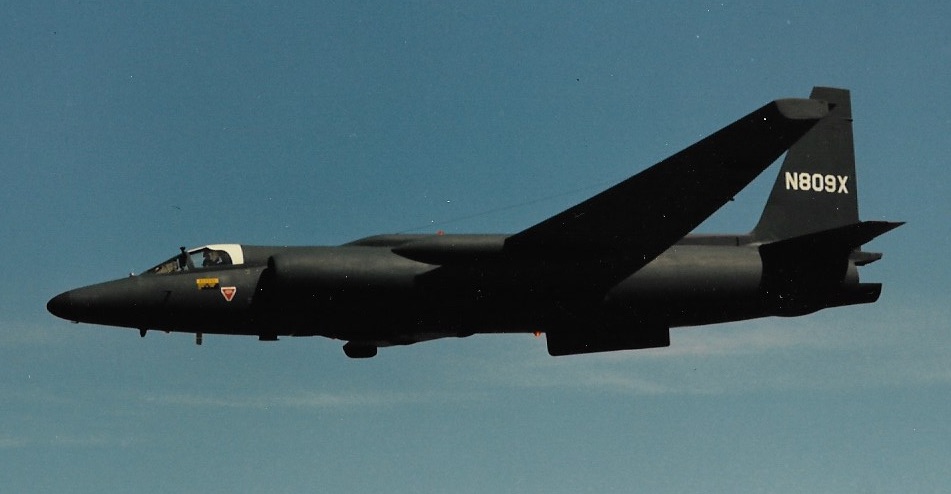BLACK OR BLUE ? THE TRUE COLORS OF THE U-2 – Dragon Lady History